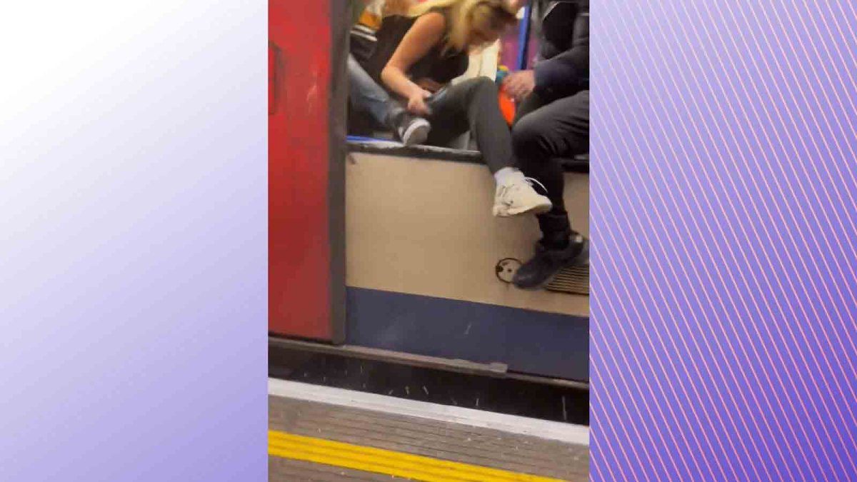 Passengers Break Windows to Escape Smoke-Filled London Train – NBC Bay Area