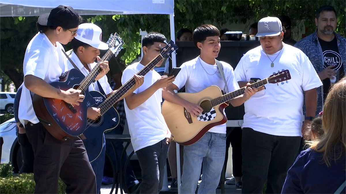 After protecting students from gangs, Brentwood officer helps them ...