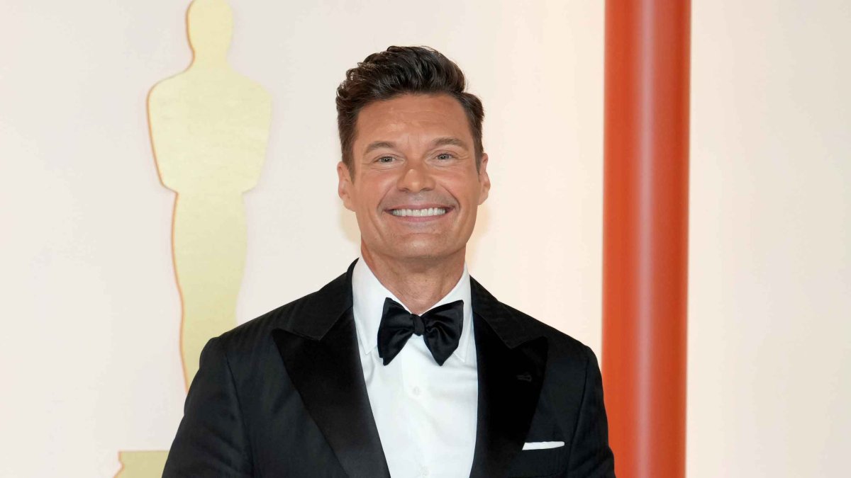 Ryan Seacrest to replace Pat Sajak on ‘Wheel of Fortune’ – NBC Bay Area
