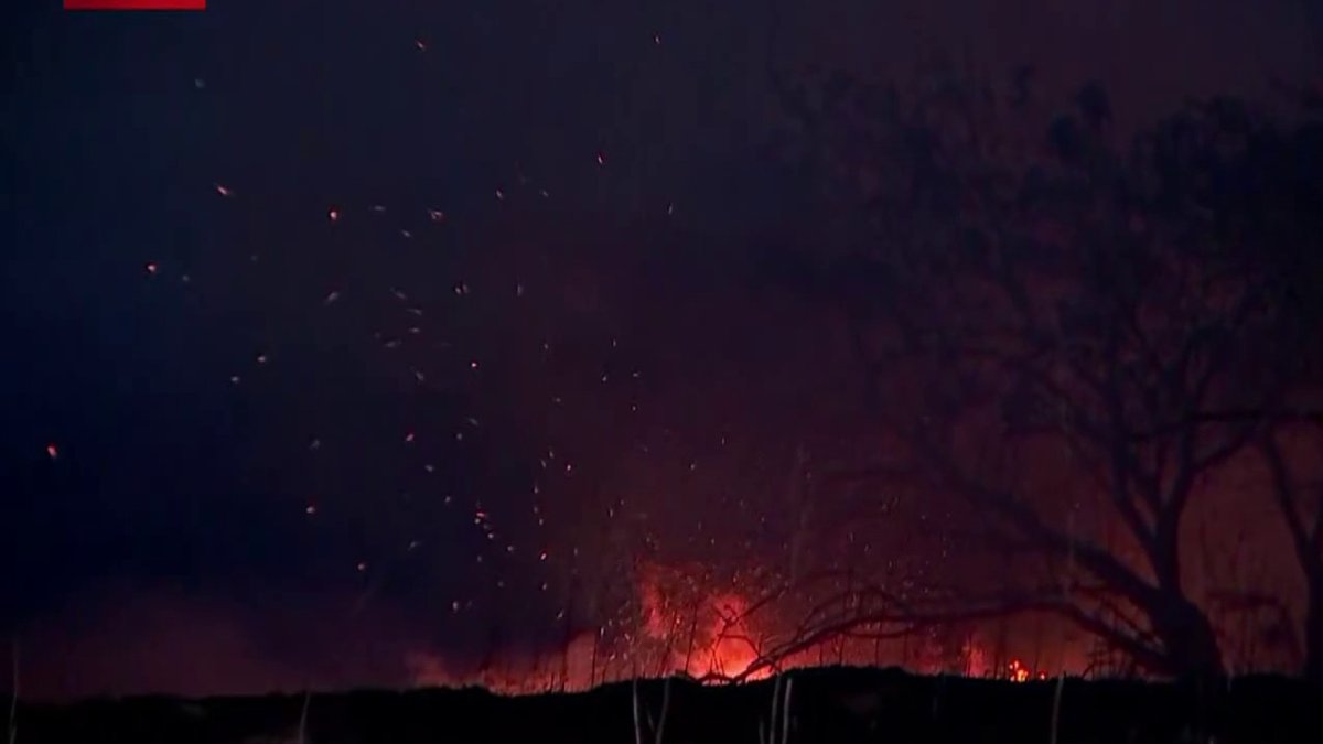 Crews contain vegetation fire in Castro Valley – NBC Bay Area