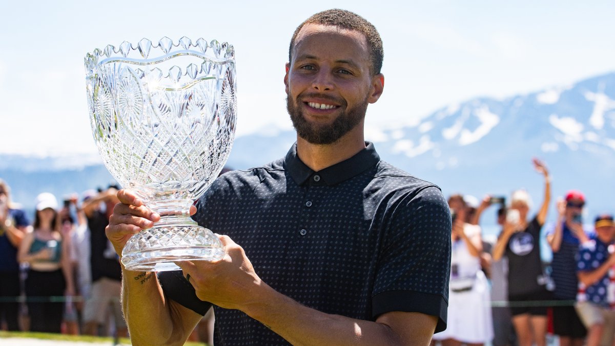 Warriors star Steph Curry reacts after winning American Century ...