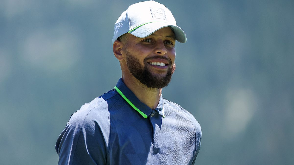 Steph Curry unleashes JR Smith celebration after swishing shot at golf ...