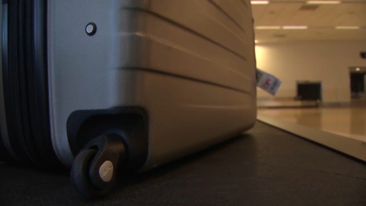 Thieves snatching luggage from baggage claim at San Jose airport – NBC ...