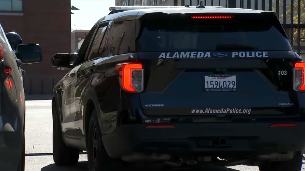 Some Bay Area police agencies say signing bonuses are the key to fixing ...