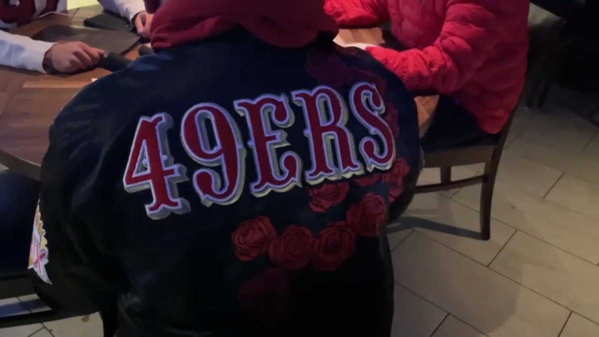 49ers fans travel to Seattle for Thanksgiving game against the Seahawks ...