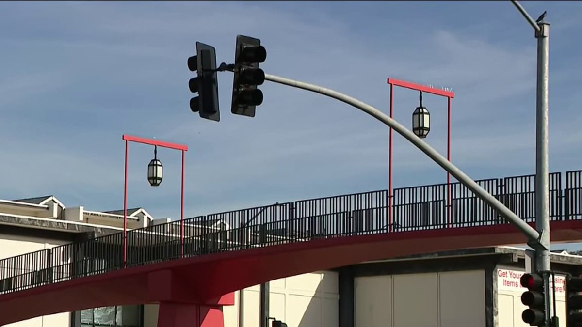 SF’s Webster Street Pedestrian Bridge gets a refresh – NBC Bay Area