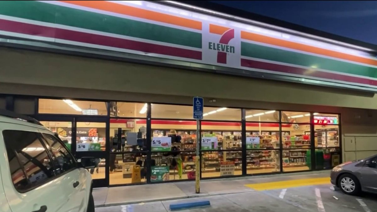 Oakland 7-Eleven security guard fatally shot while trying to stop a ...