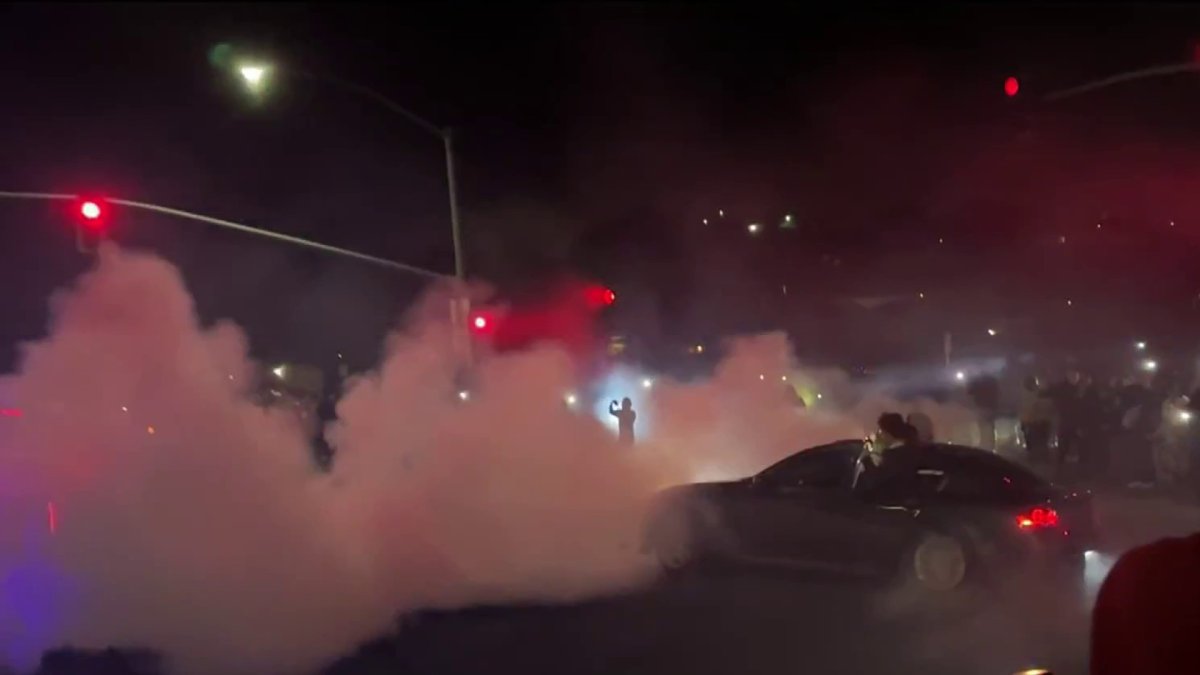 Overnight sideshows take over streets across the Bay Area – NBC Bay Area