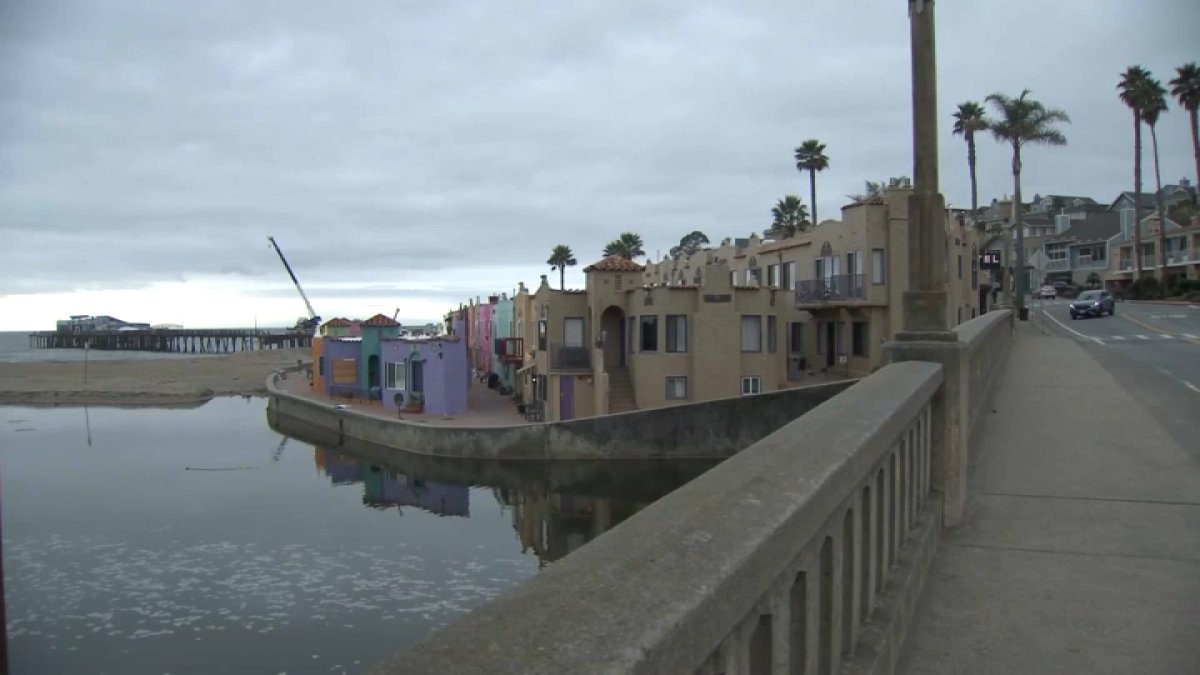 Capitola braces for high surf 1 year after destruction – NBC Bay Area