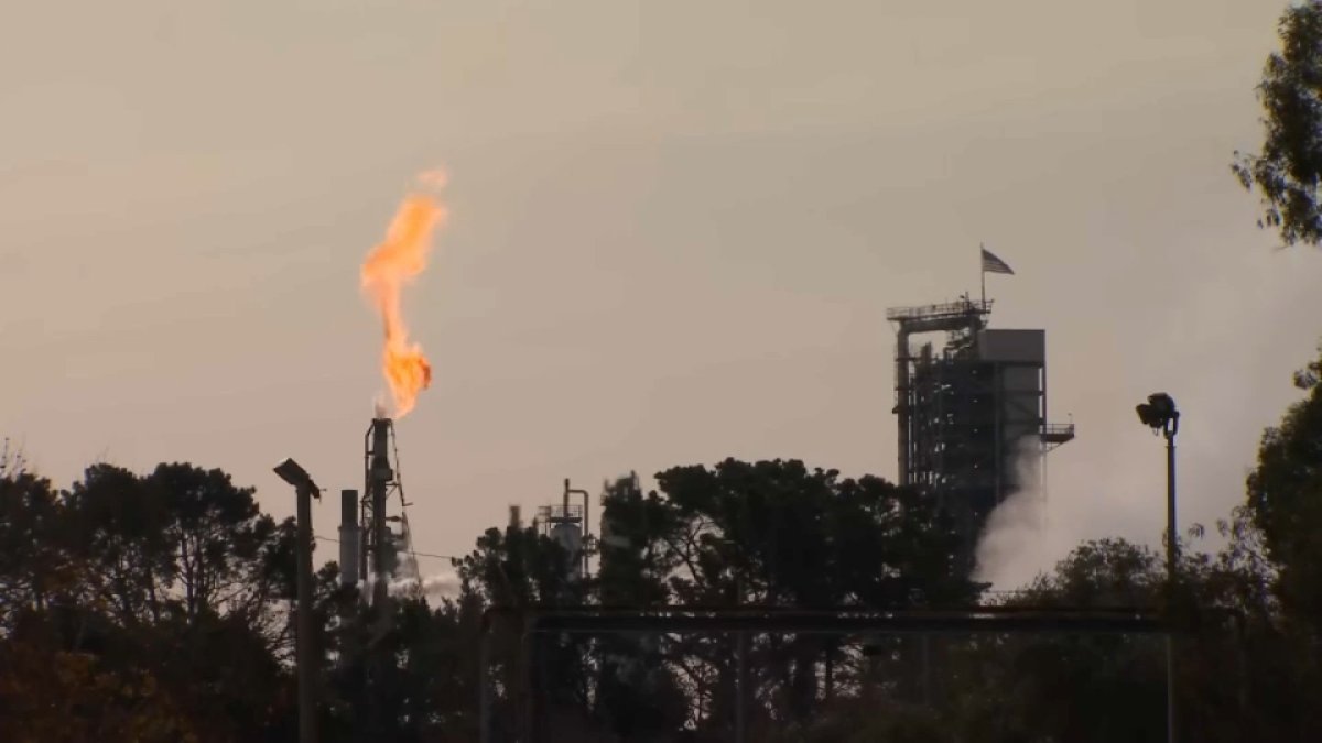 Flaring Reported At Martinez Refinery Nbc Bay Area