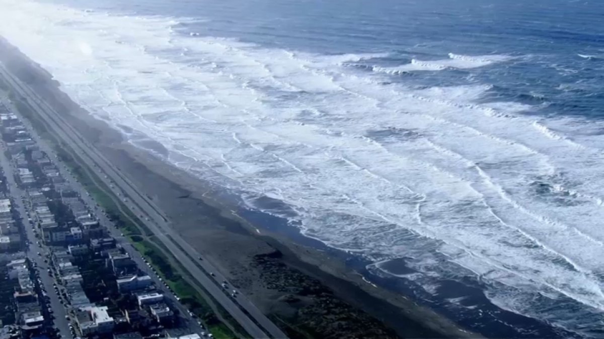 Sneaker waves, strong rip currents along the coast – NBC Bay Area