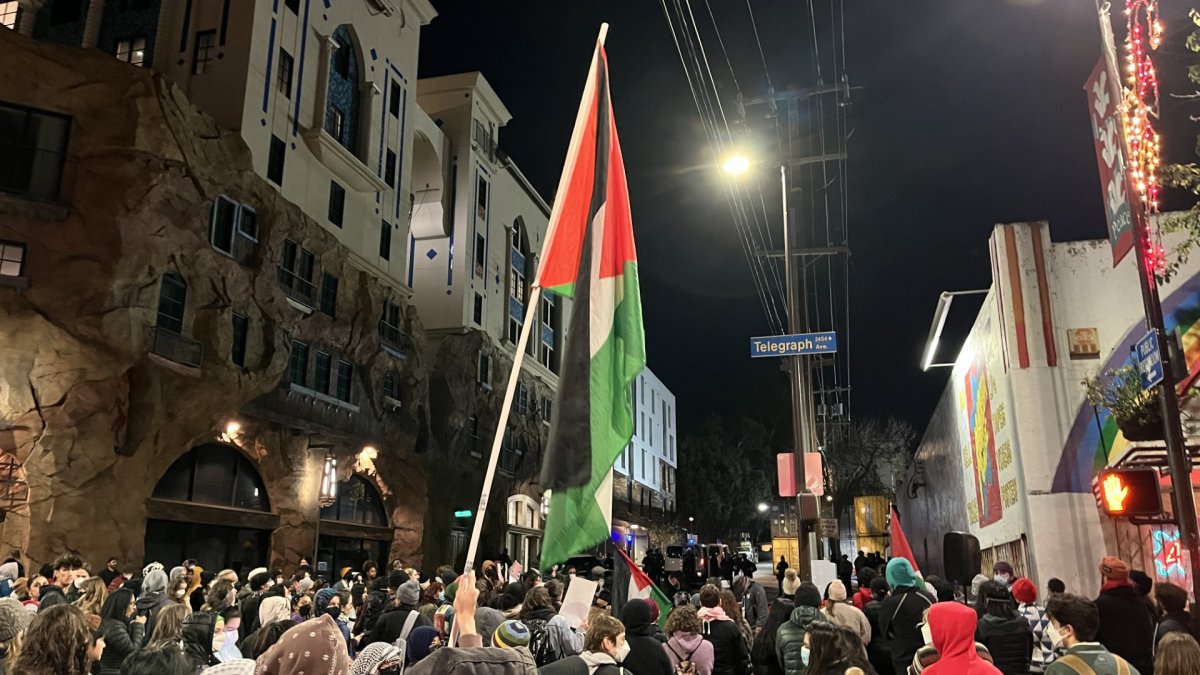 Hundreds in Berkeley call for ceasefire in Gaza, protecting People’s ...