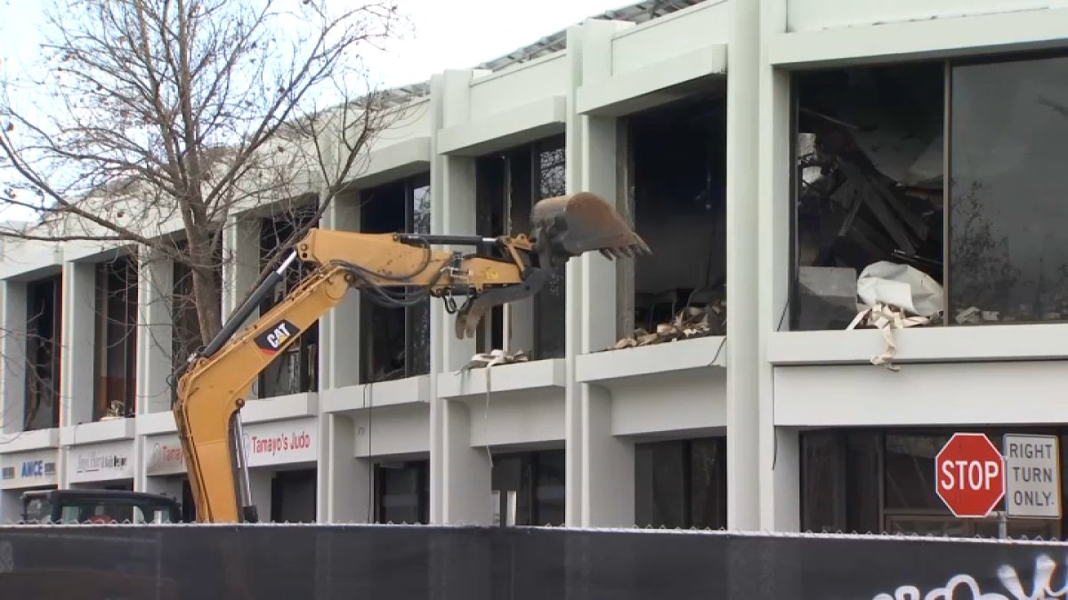 Demolition starts on burned commercial building in Los Altos – NBC Bay Area