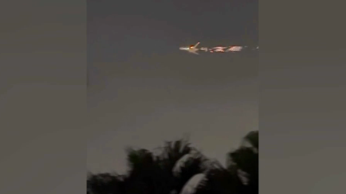 Video: Flames seen shooting out of Boeing 747 cargo plane over Miami ...