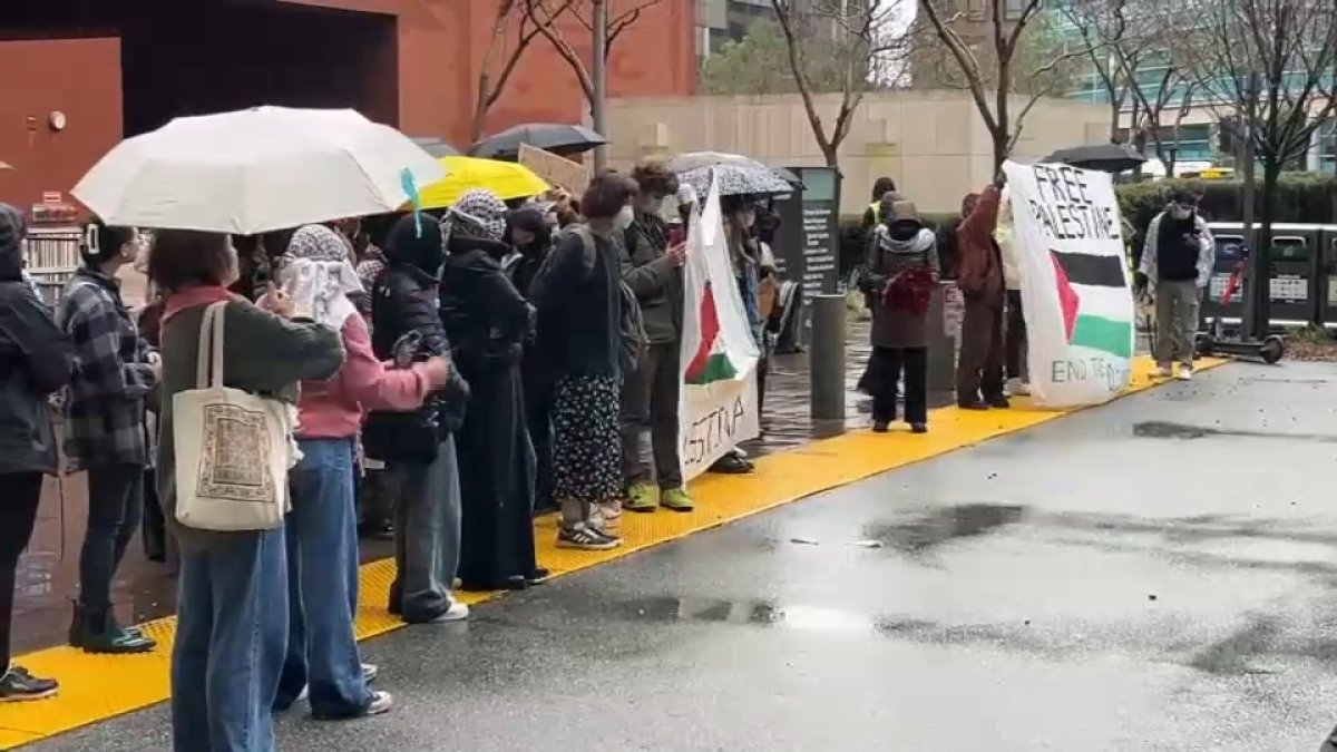 UC students, staff, activists protest outside regents’ meeting in SF ...