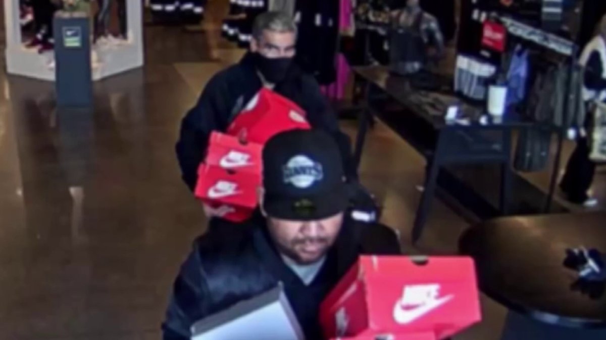 San Jose Police Arrest Duo Linked To Over 70 Retail Thefts Nbc Bay Area