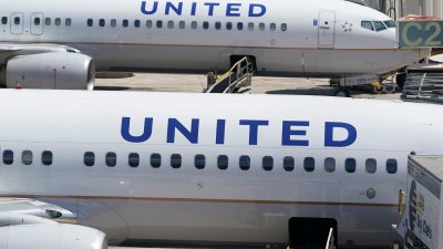 United Airlines raises checked bag fees. How much you’ll pay – NBC Chicago