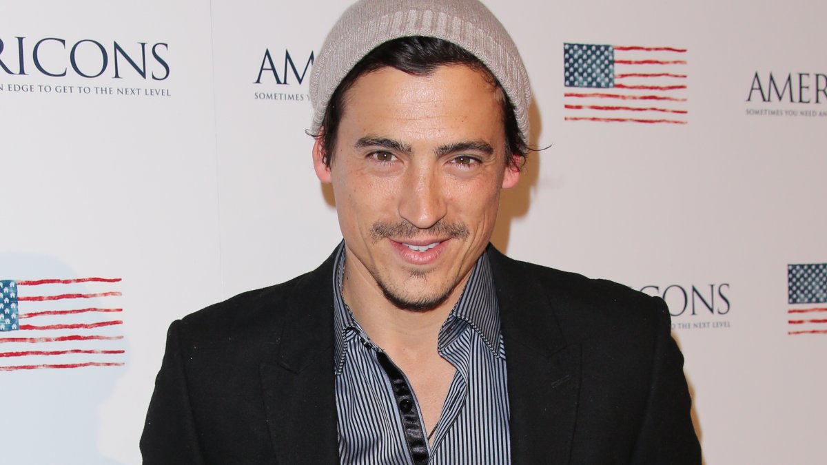 Andrew Keegan addresses cult leader rumors – NBC Bay Area