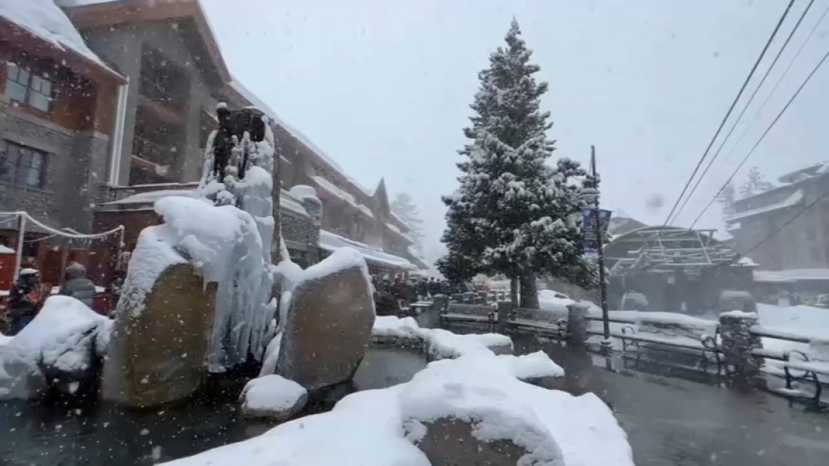 Heavy snow expected in the Sierra, prompting winter weather alerts ...