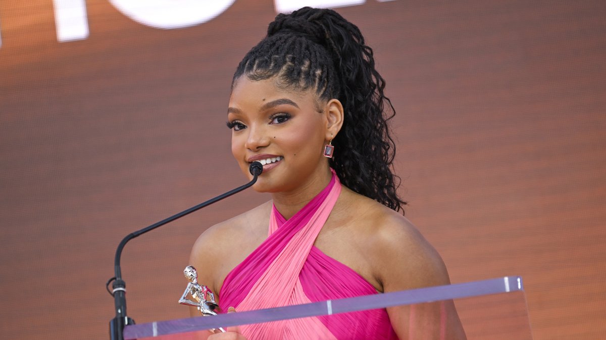 Halle Bailey emotionally reveals why she kept her pregnancy private ... Halle Bailey emotionally reveals why she kept her pregnancy private ...