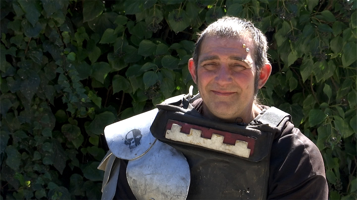 Aiming to lift spirits of passers-by, homeless San Jose artist creates ...