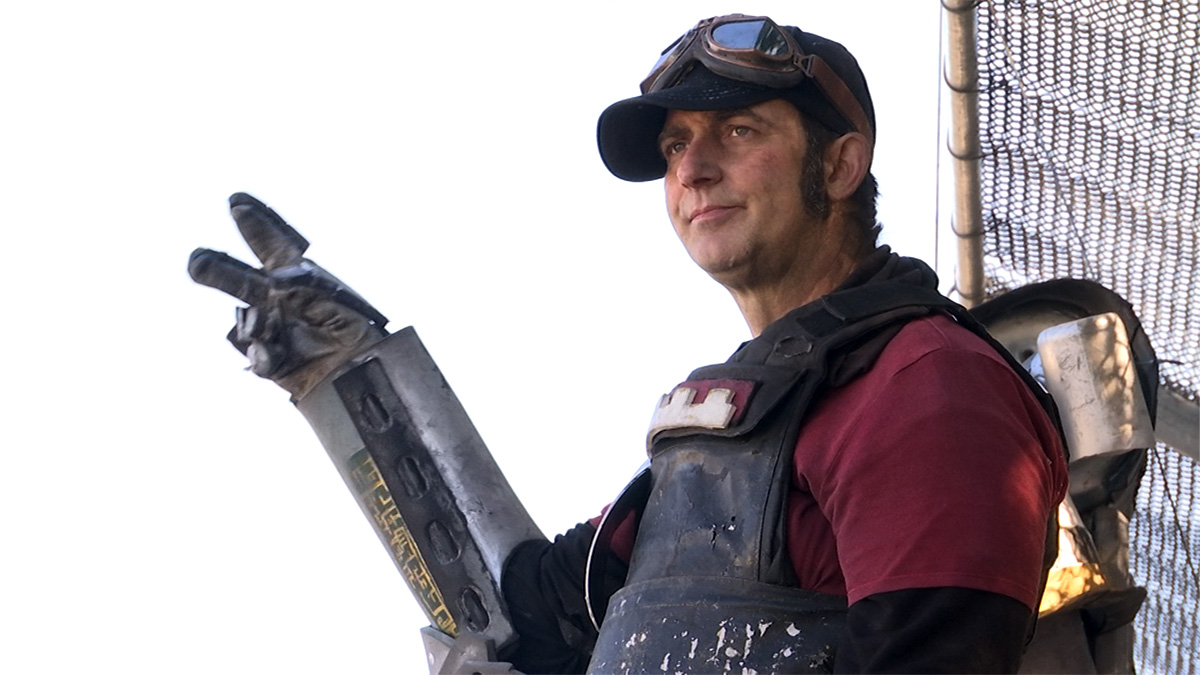 Aiming to lift spirits of passers-by, homeless San Jose artist creates ...