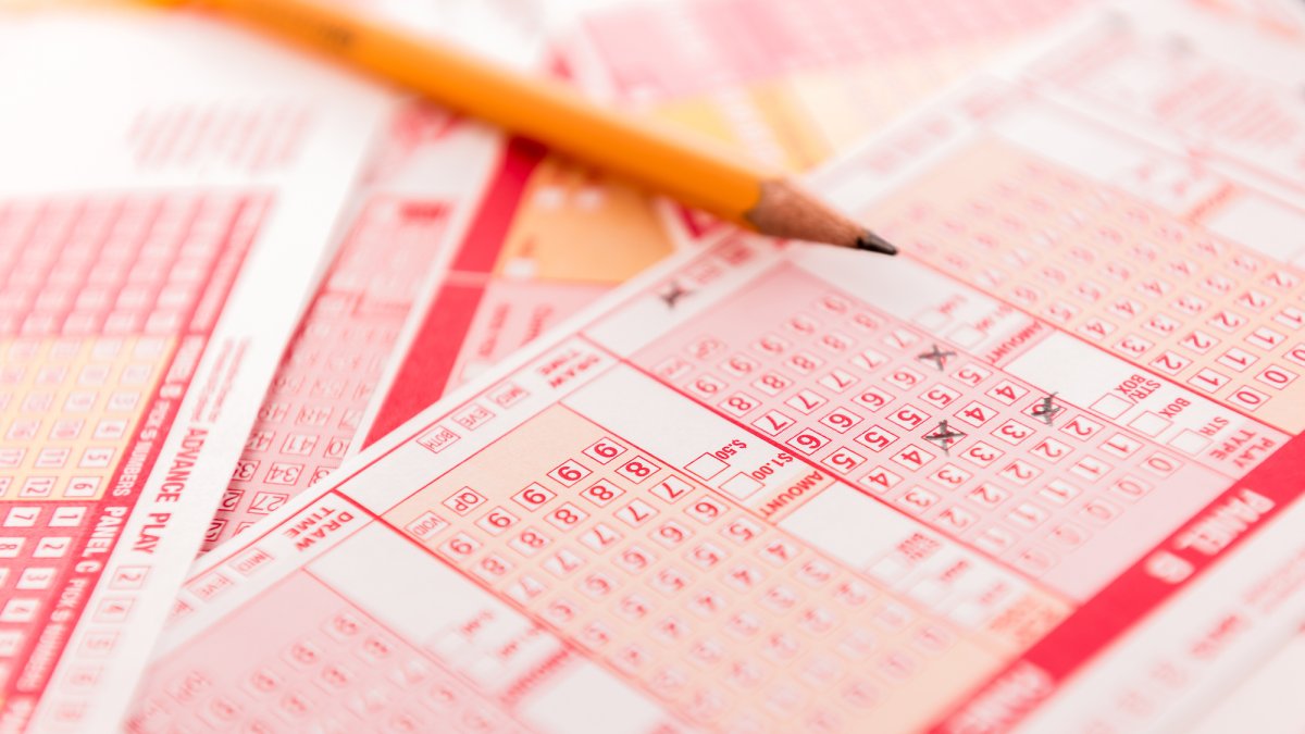 Winning ticket for $515 million Powerball jackpot sold in Southern ...