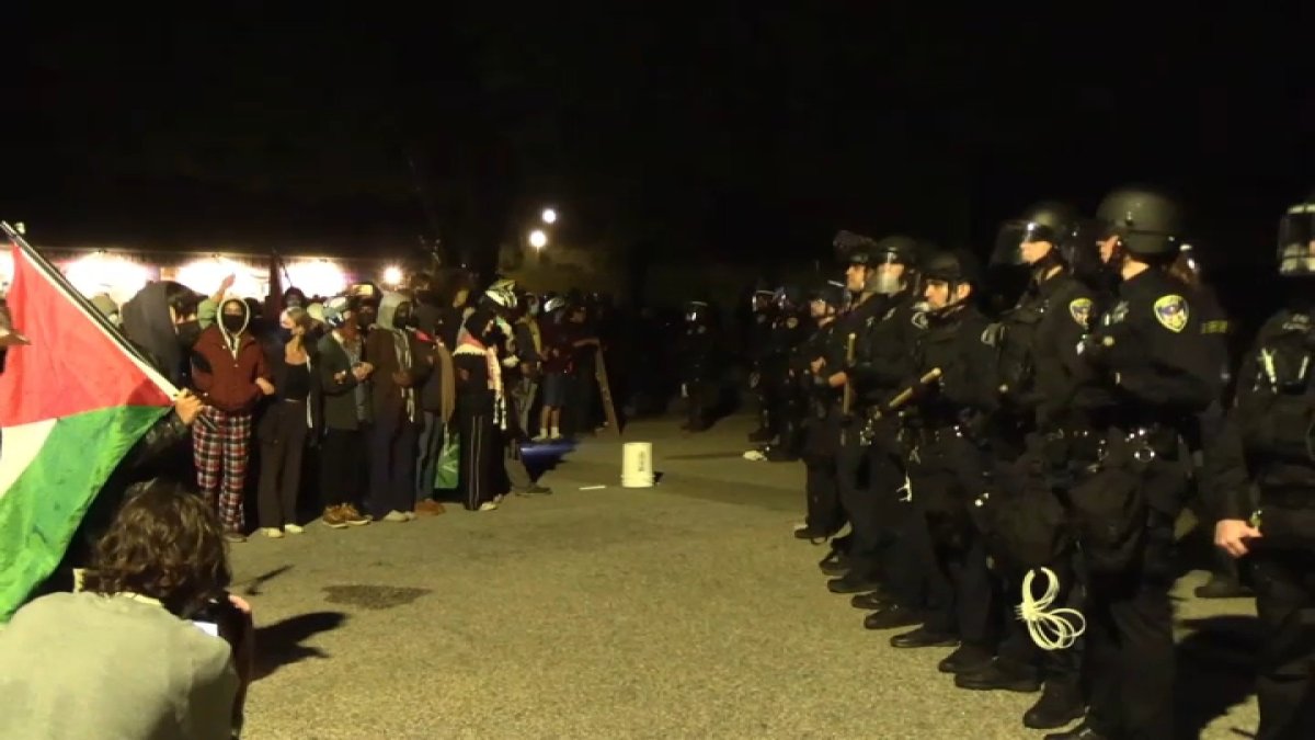 Authorities descend on UC Santa Cruz protest encampment – NBC Bay Area