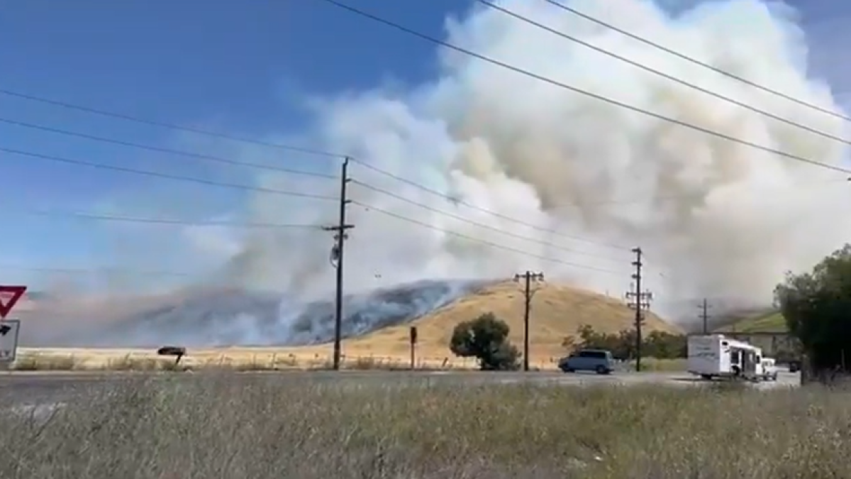 Crews stop forward progress on brush fire near Livermore – NBC Bay Area