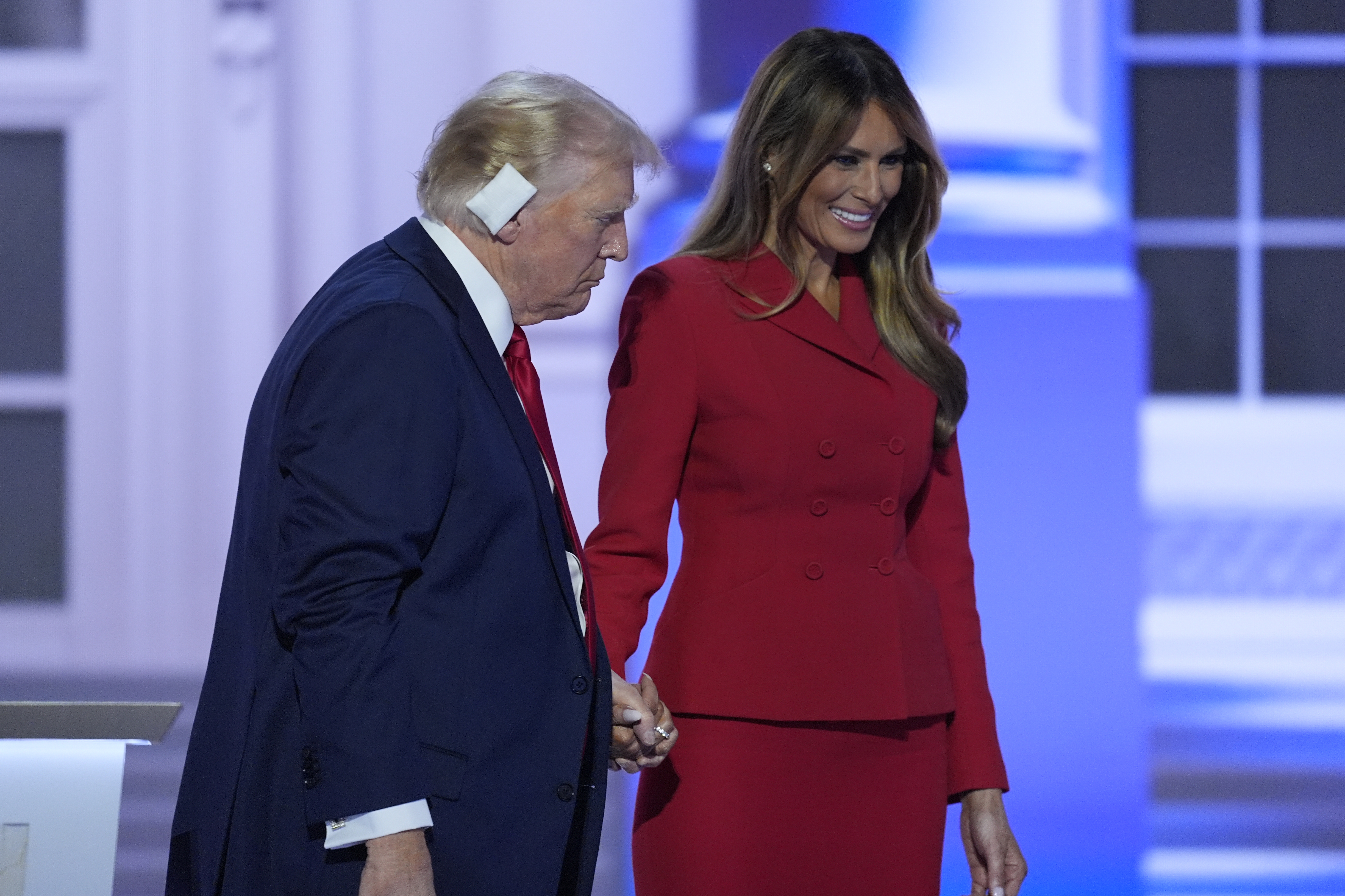 Melania Trump makes rare appearance on RNC’s last night – NBC Bay Area