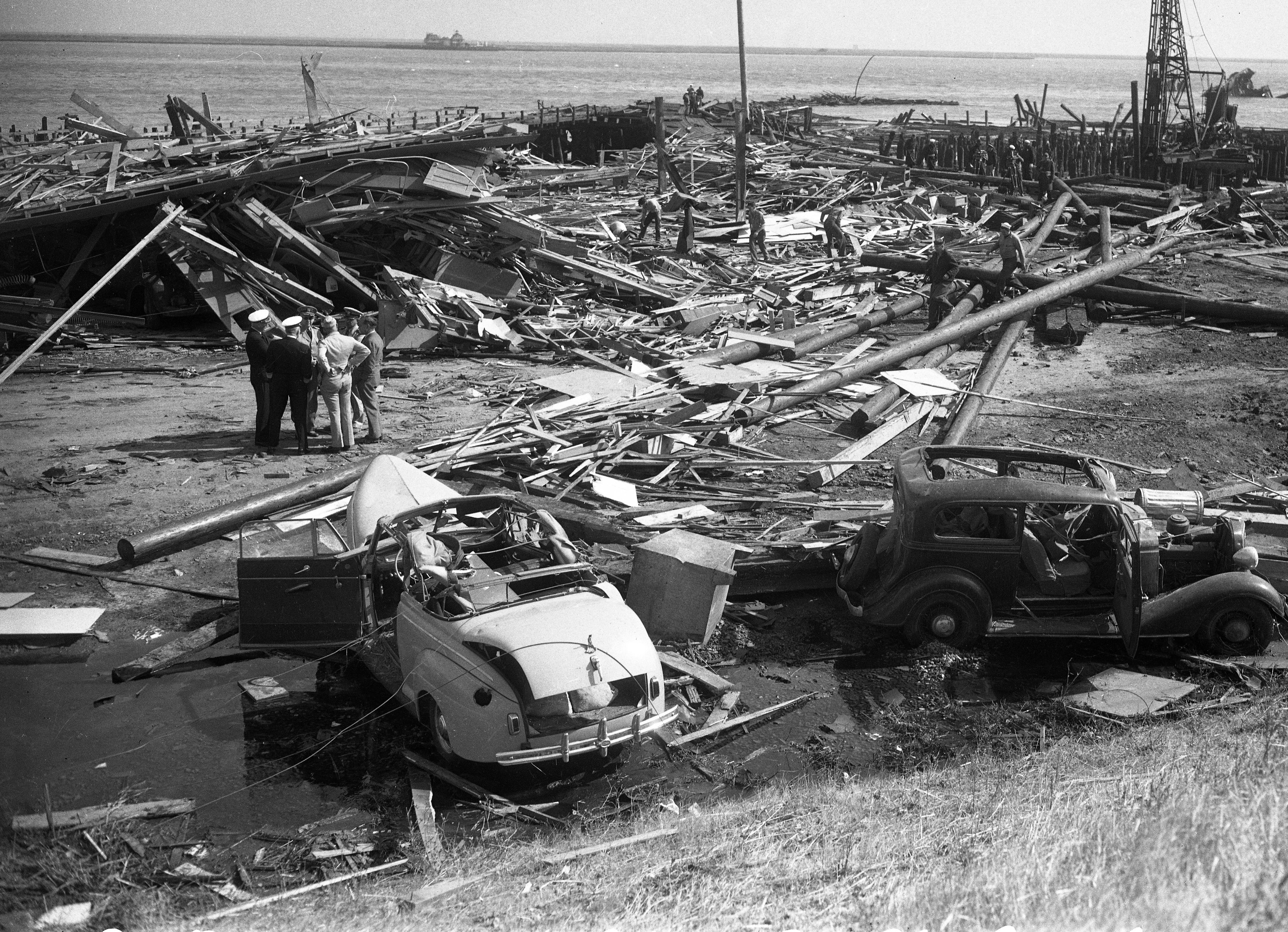 Navy exonerates 256 Black sailors unjustly punished in 1944 after ...