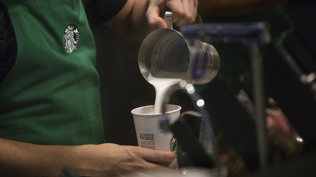 Microsoft outage takes down Starbucks mobile ordering, causing chaos ... Microsoft outage takes down Starbucks mobile ordering, causing chaos ...