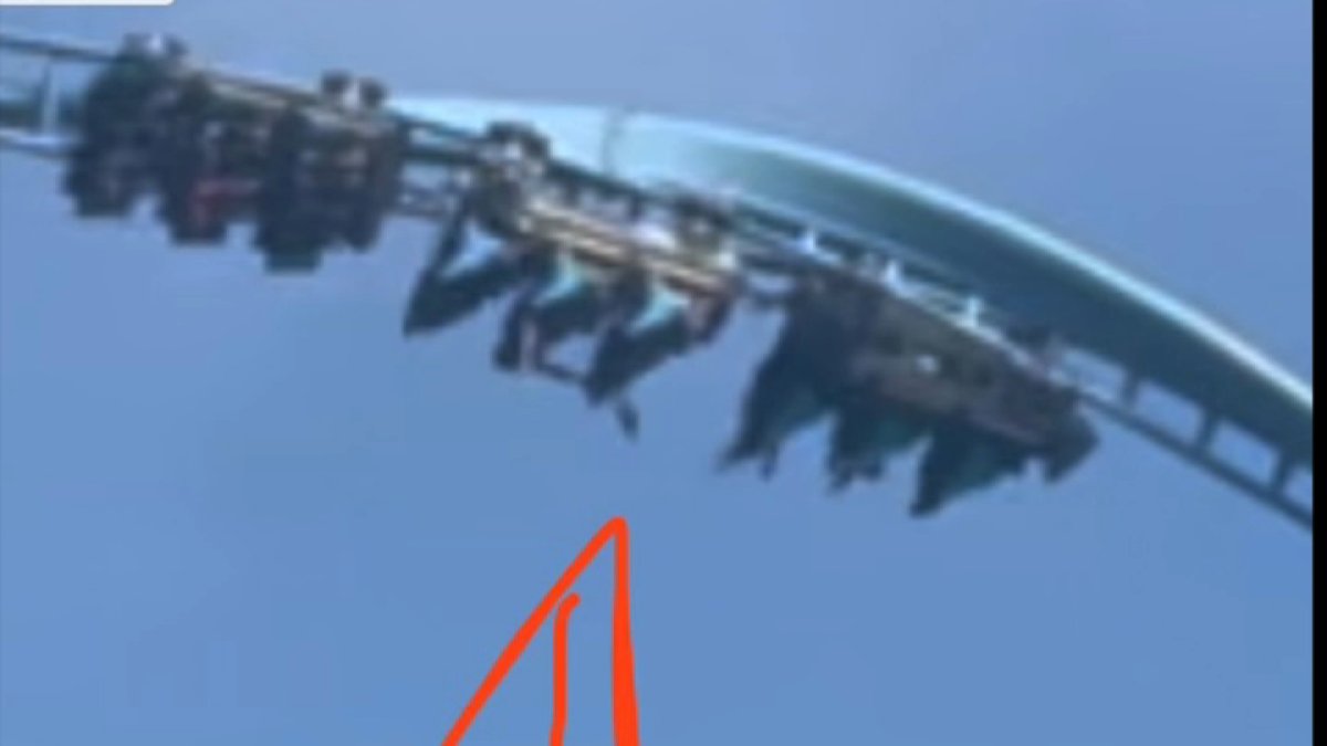Mom says daughter’s strap fell off on roller coaster; Seaworld says it ...