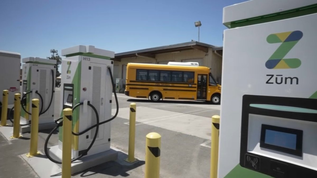Oakland Unified’s school bus fleet goes fully electric – NBC Bay Area