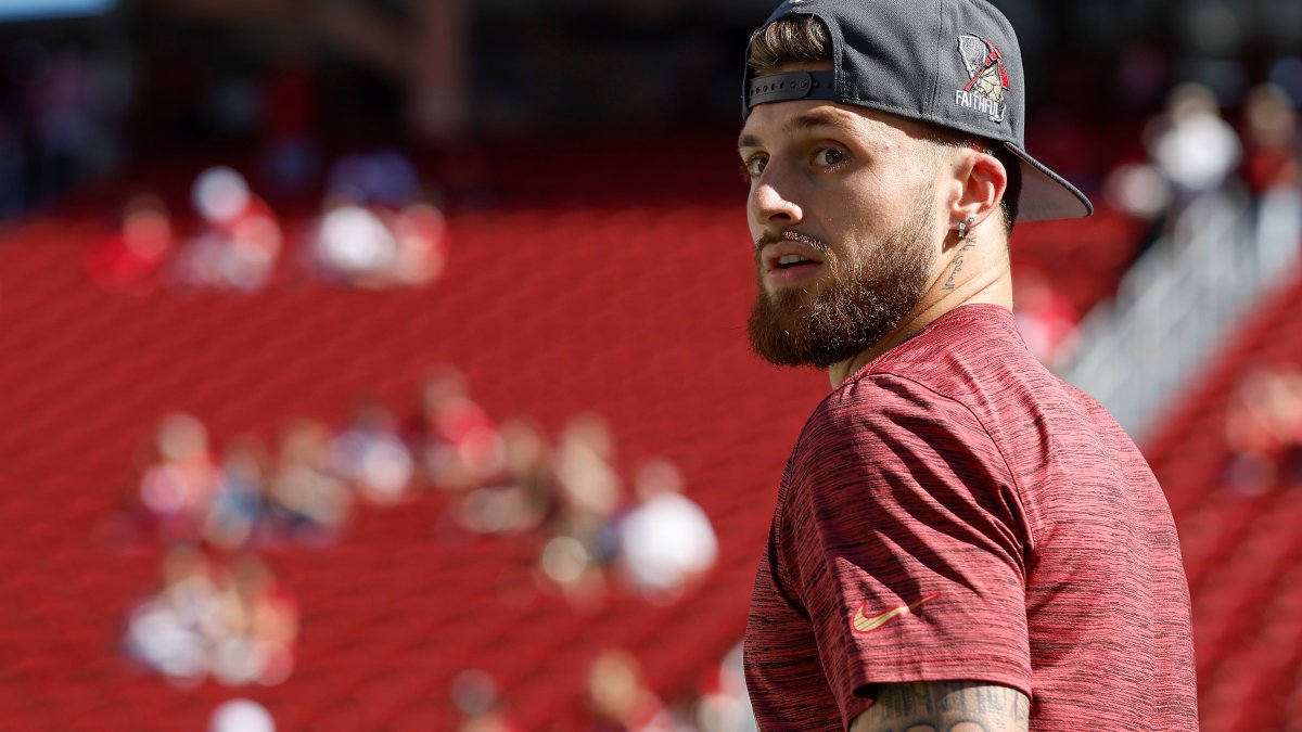 49ers honor first responders who helped rookie receiver Ricky Pearsall ...