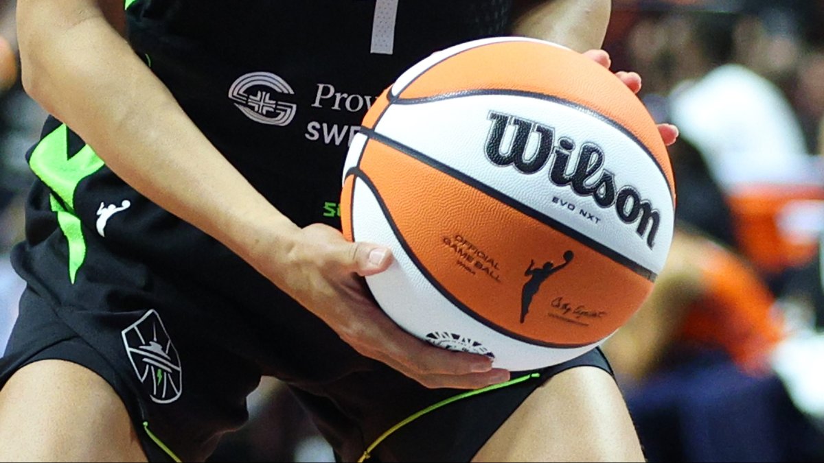 Seattle Storm endorse Kamala Harris, Tim Walz in 2024 election – NBC ...