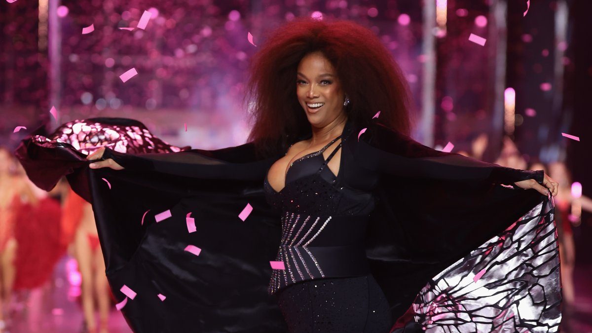 Tyra Banks walked Victoria’s Secret Fashion Show after retirement – NBC ...