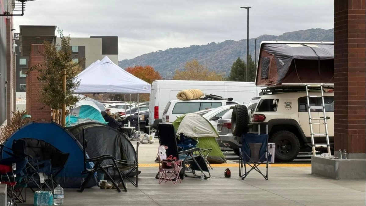 Costco Pleasanton: Grand opening, early line forms, exclusive deals ...