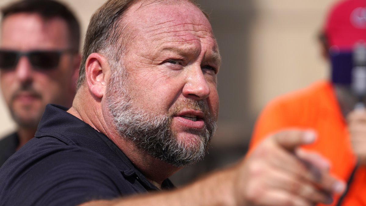 What happens next in The Onion’s effort to buy Alex Jones’ Infowars ...