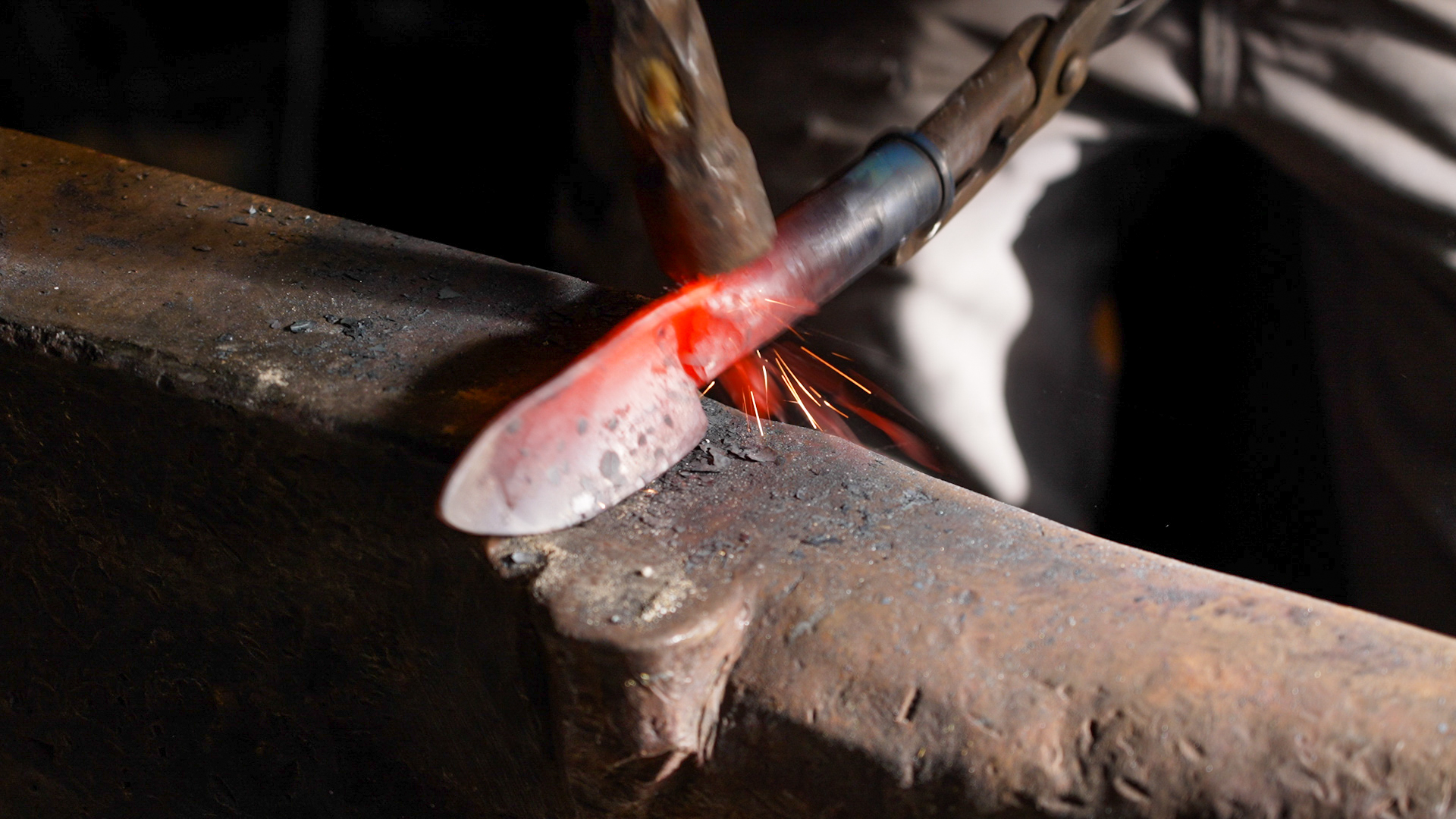 Oakland blacksmith John Colle Rogers makes guns into garden tools – NBC ...