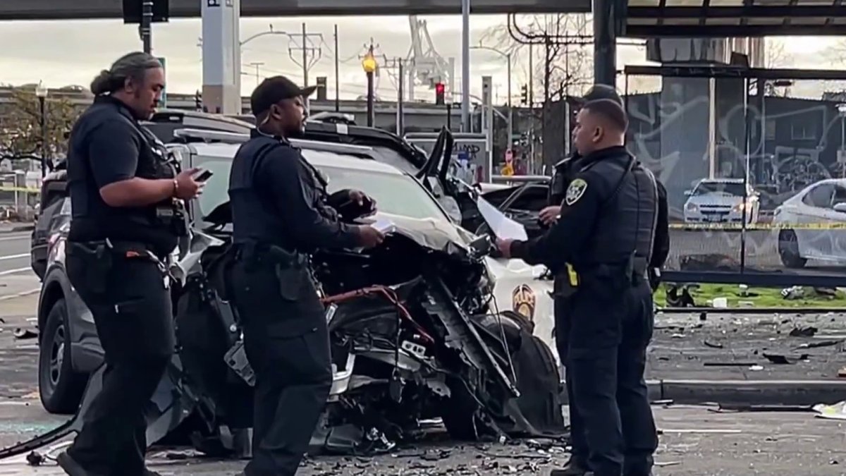 3 BART police officers recovering after high-speed crash in Oakland ...