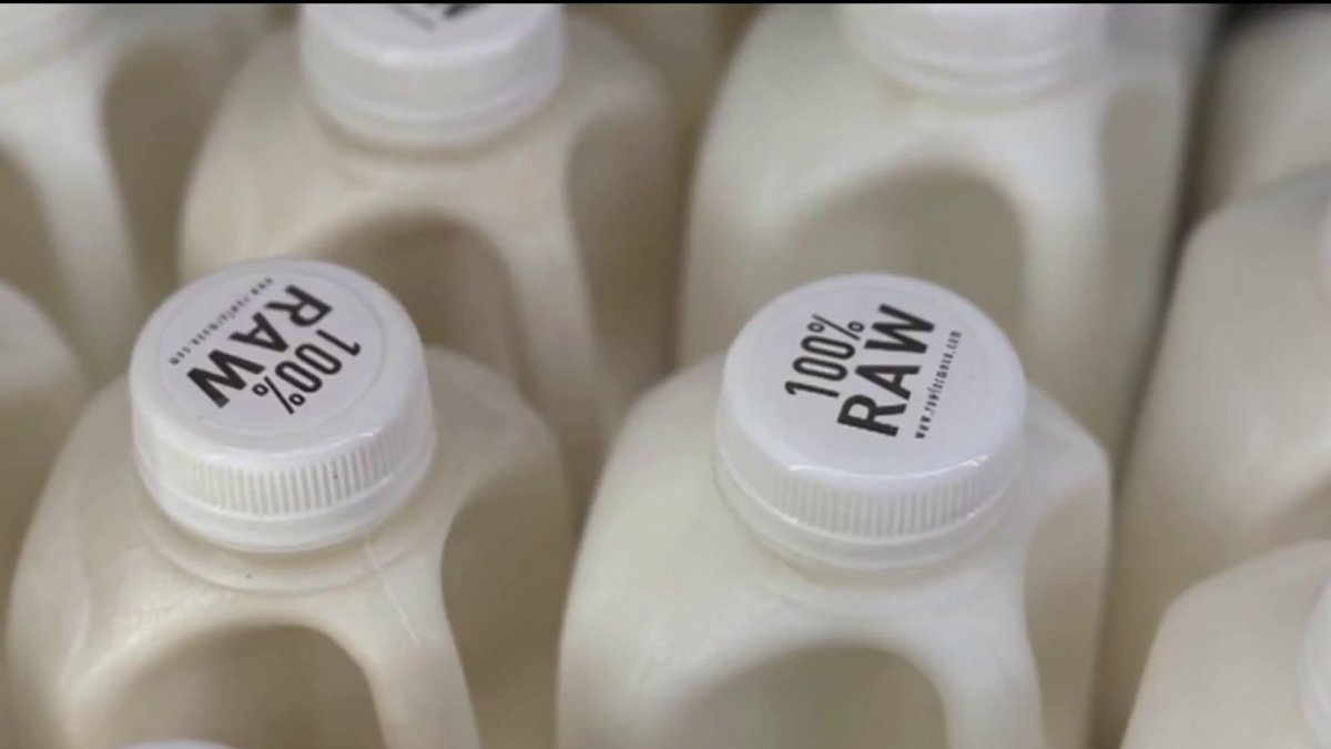 Officials warn of bird flu amid child possibly infected after drinking ...