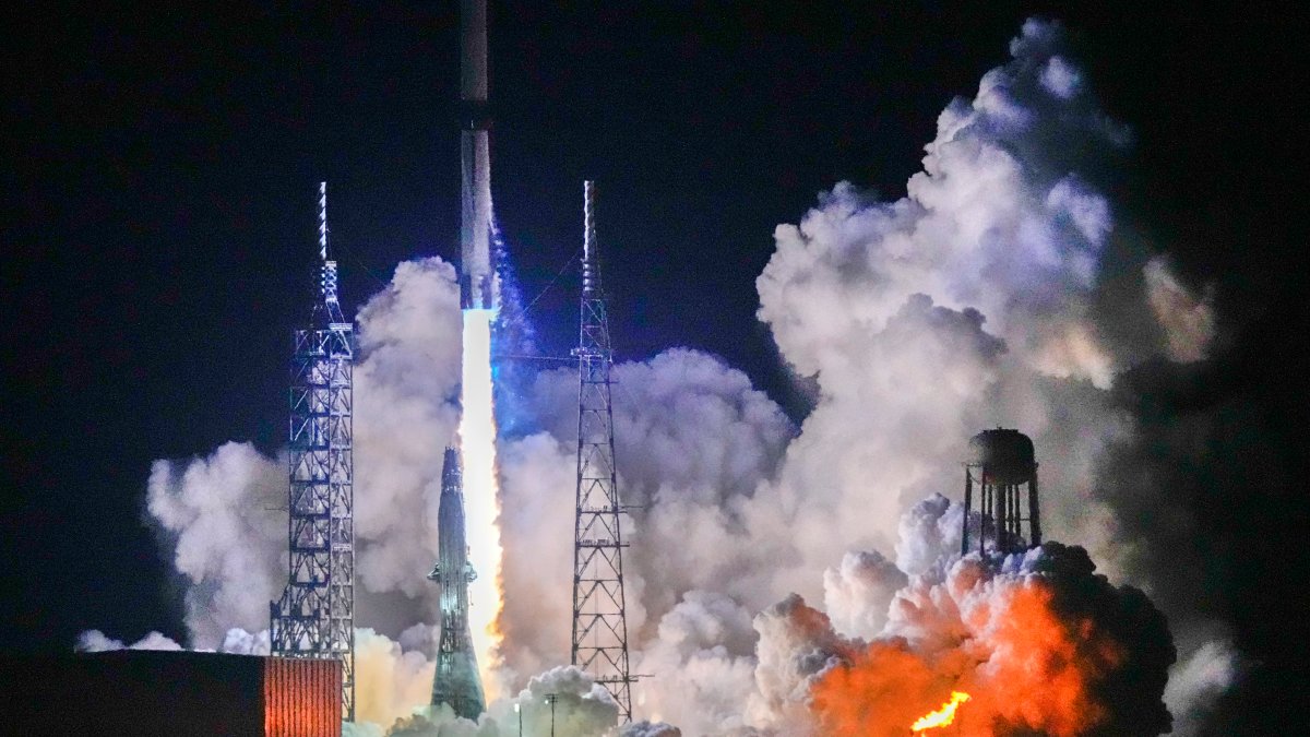 Blue Origin’s new rocket reaches orbit on first test flight – NBC Bay Area