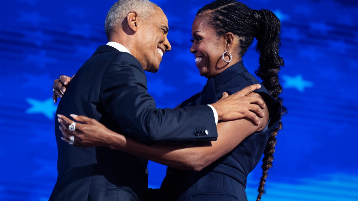 Barack Obama shares sweet tribute to Michelle ahead of inauguration ...