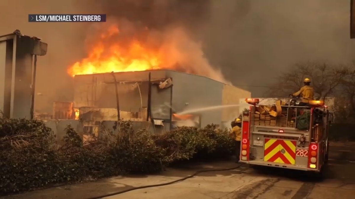 LA-area wildfires: More firefighters arrive, gusty winds continue – NBC ...