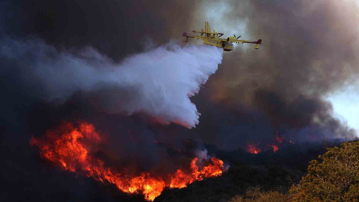 Why can’t firefighting planes fly when the wind gusts? – NBC Bay Area