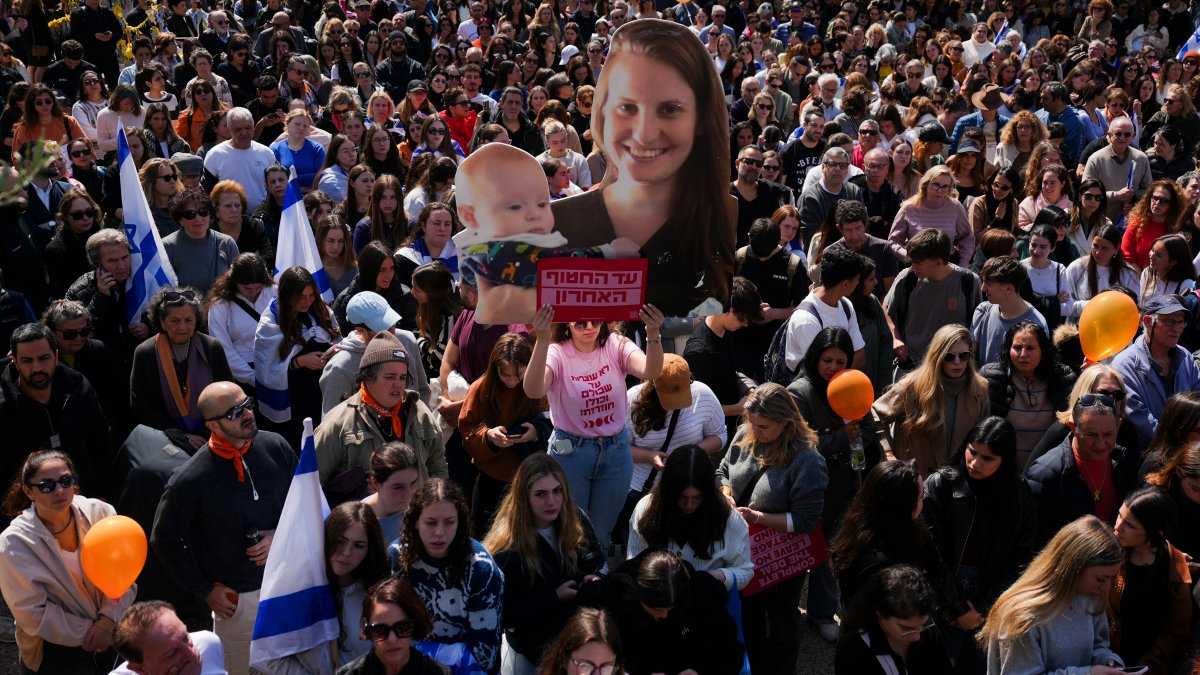Israelis bid farewell to Shiri Bibas and her sons killed in Gaza – NBC ...