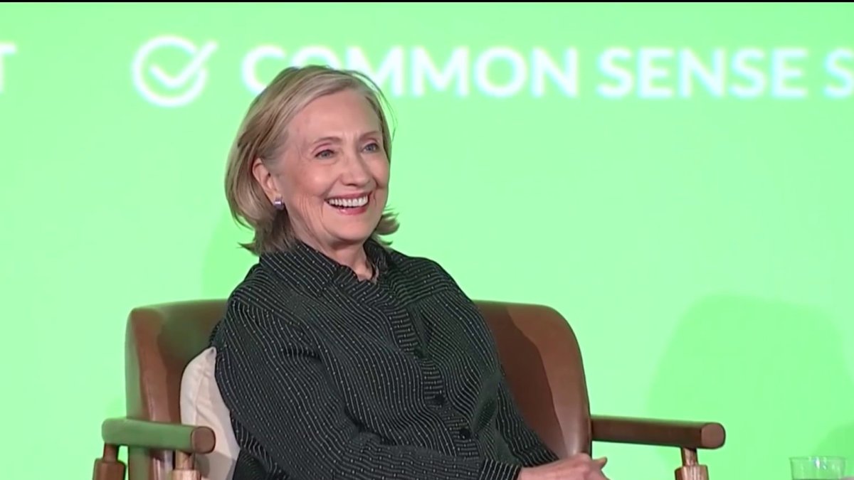 Hillary Clinton reacts after Trump officials sent war plans to Atlantic ...