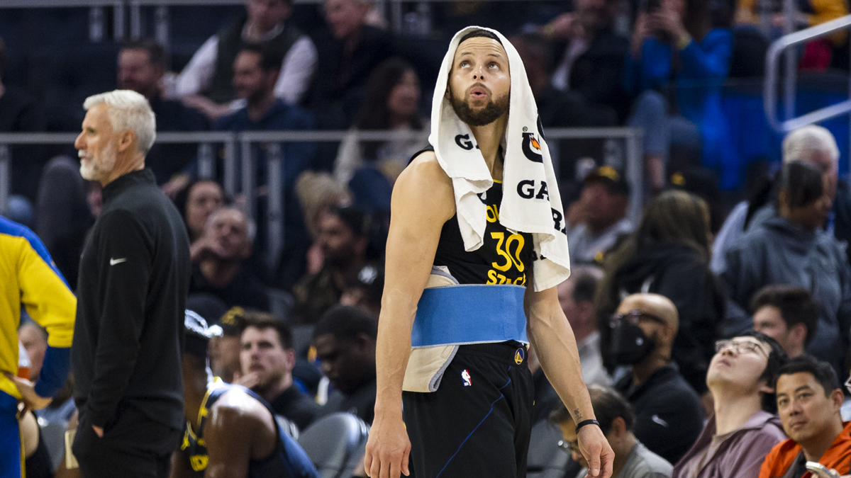 Steph Curry injury update: Warriors star to have MRI after hard fall – NBC Bay Area