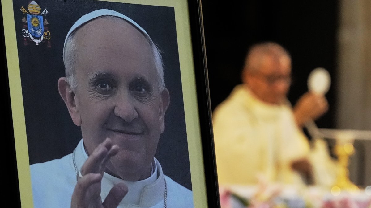 Live updates: Pope Francis’ cause of death revealed by Vatican – NBC ...